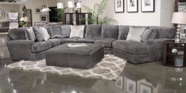 LIVING ROOM | daniels furniture