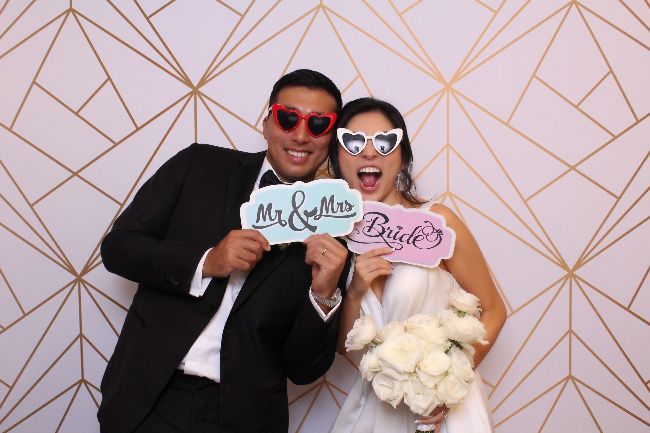 Happy Memories Photo Booth - Photo Booth, Flower Wall Rentals
