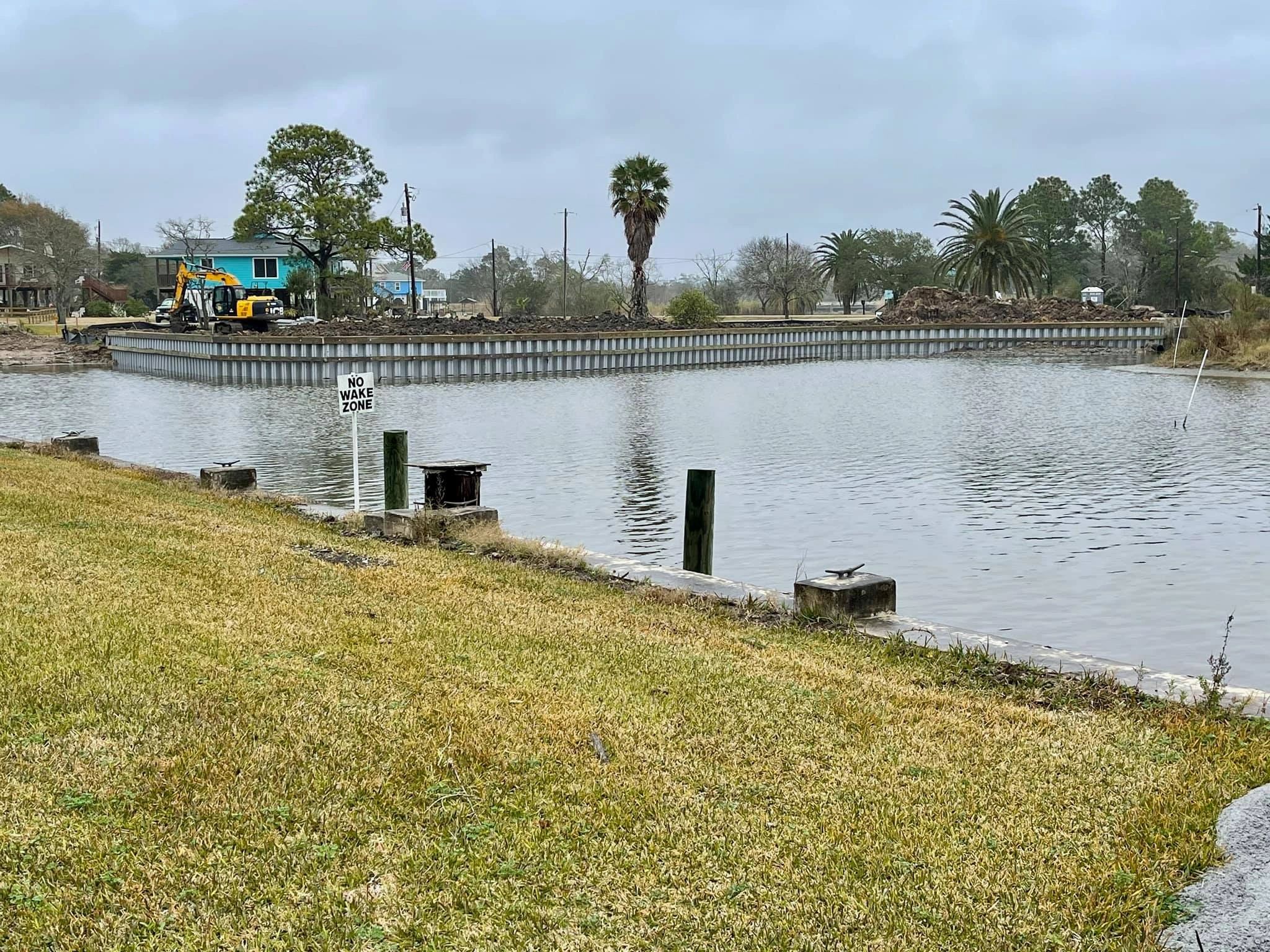 Vinyl Bulkhead Contractor on Dickinson Bayou