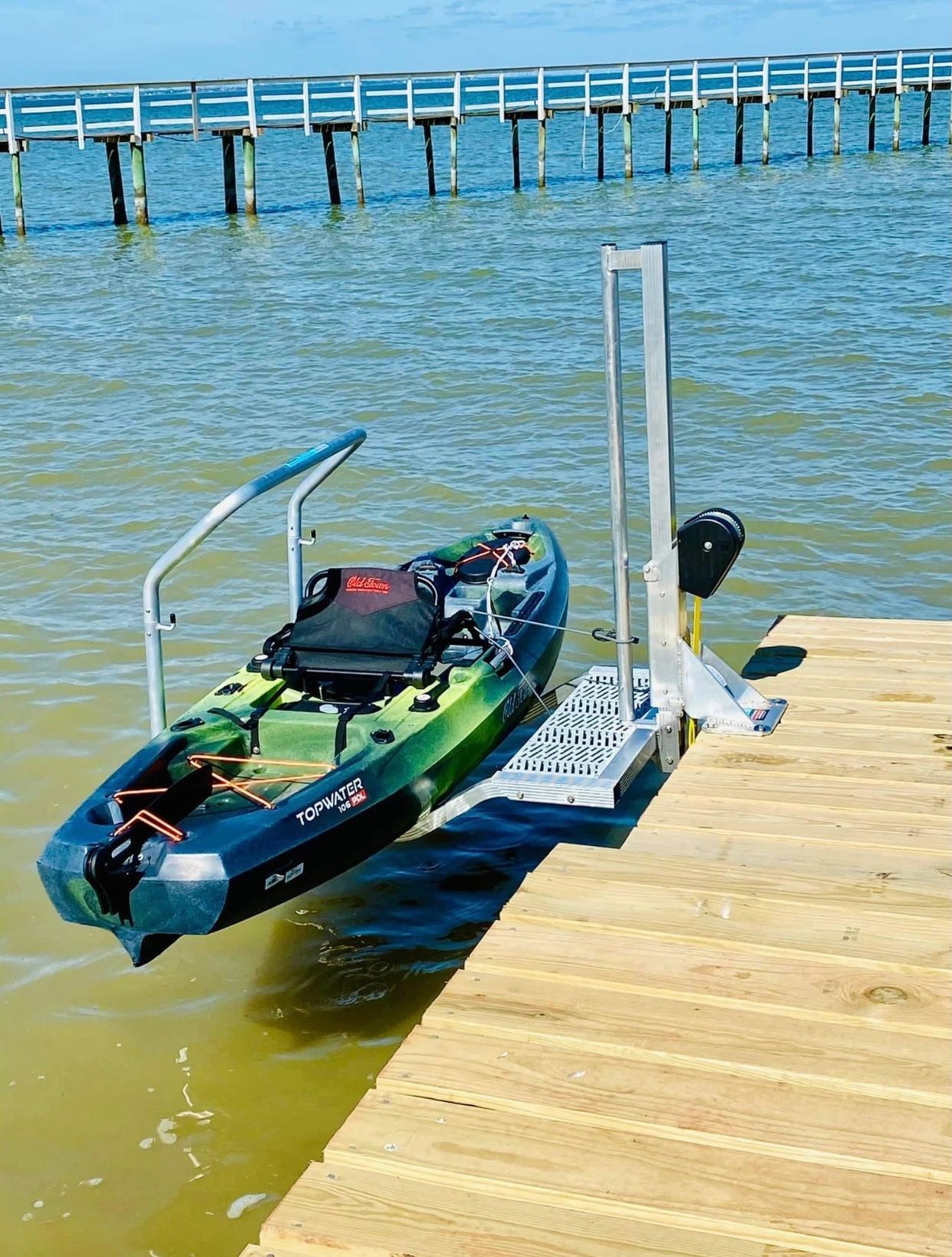 Need a kayak lift contractor?
