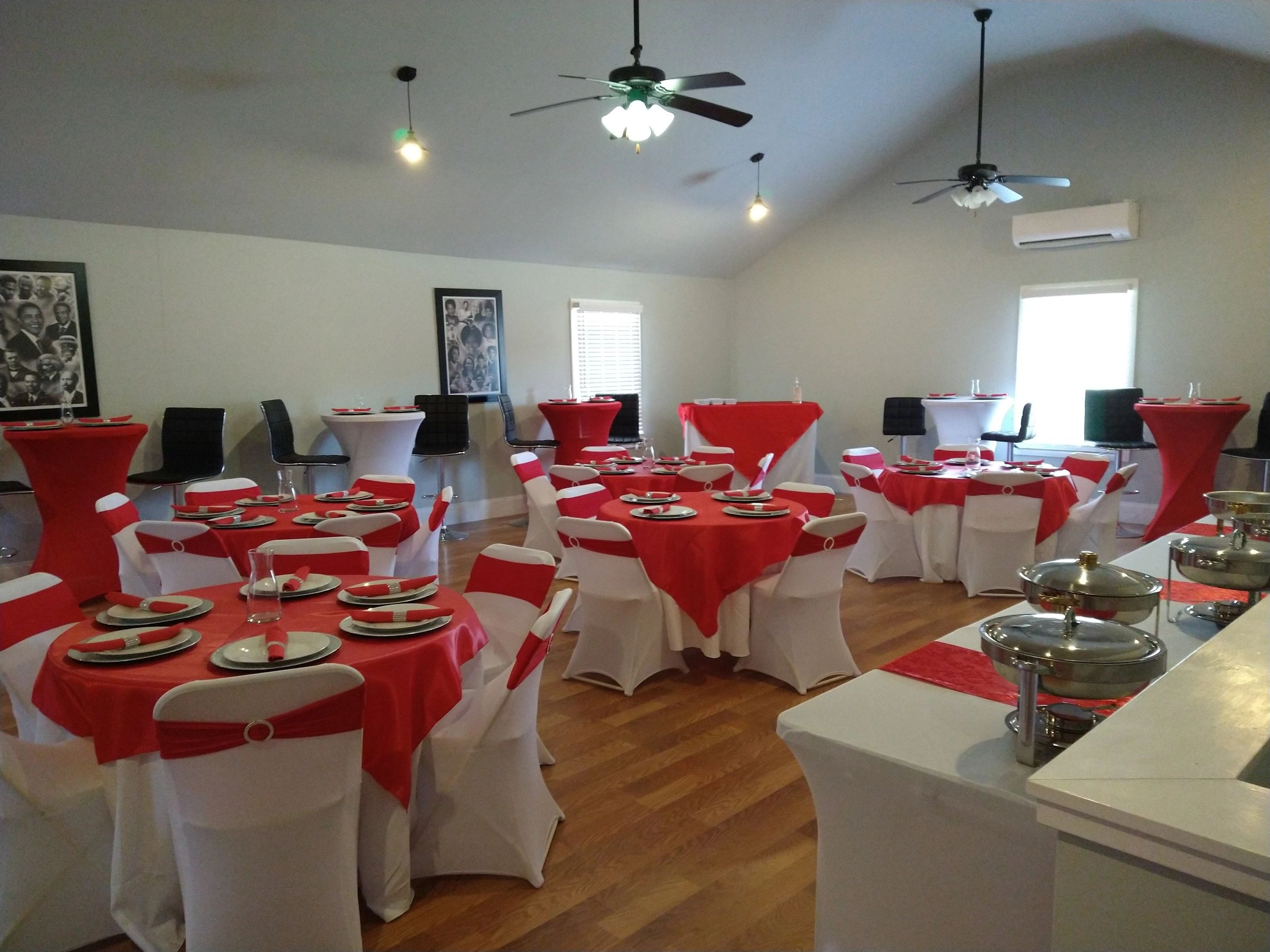BANQUET ROOM