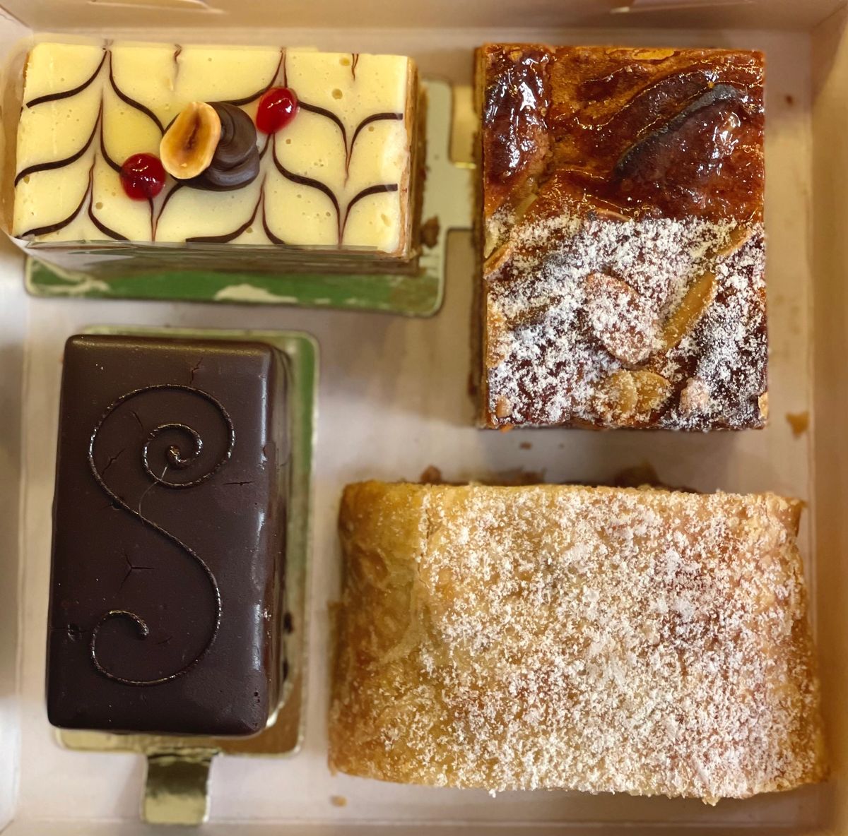 Viennese Speciality Box (4 slices)