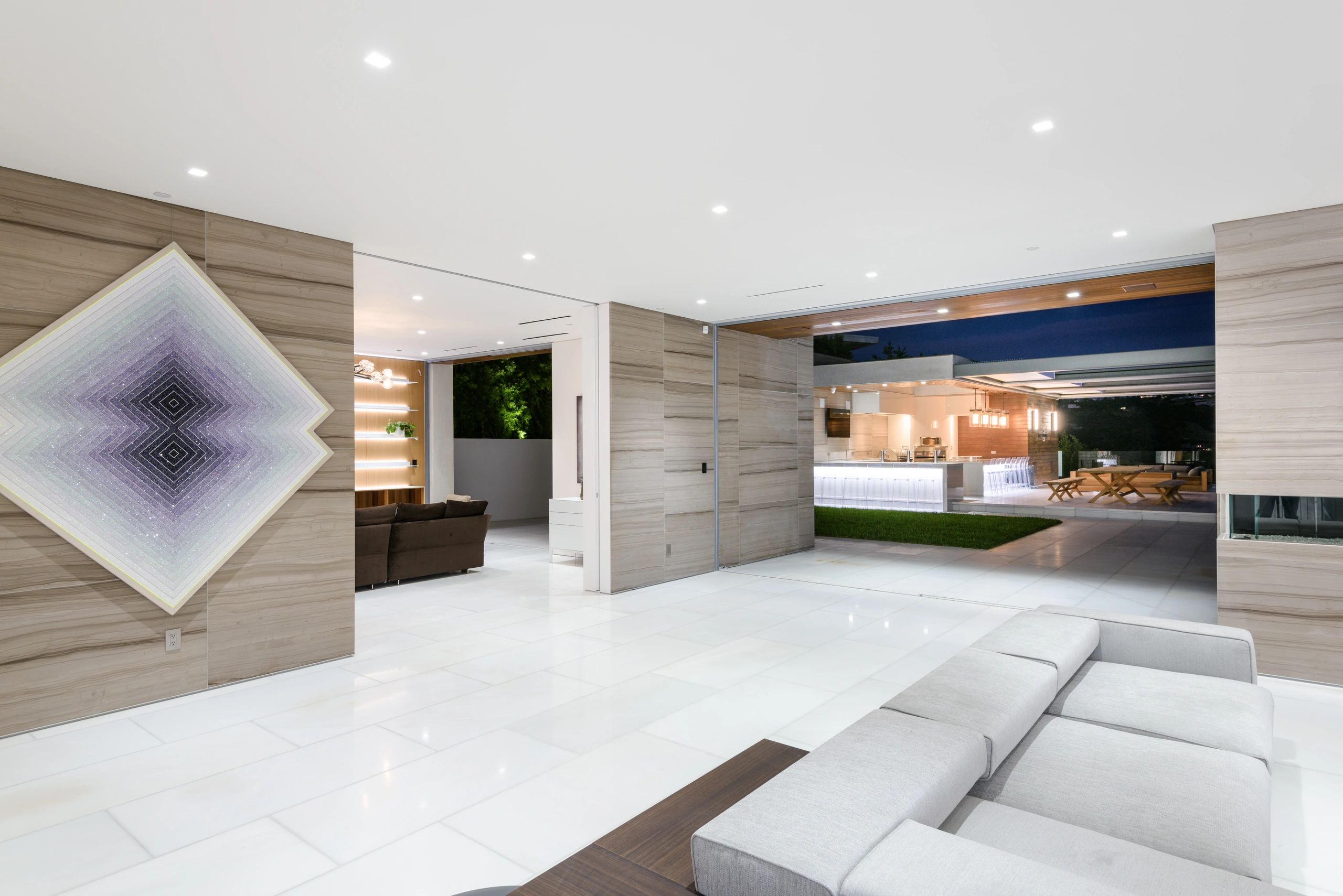 InDesignsLA - Design, Interior Design, Development