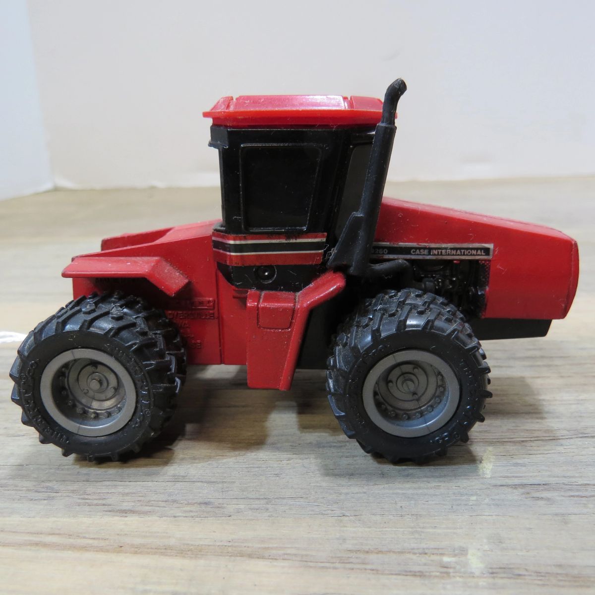 Case IH Model "9260" 4WD Tractor, 1/64 scale, CIH-231-G