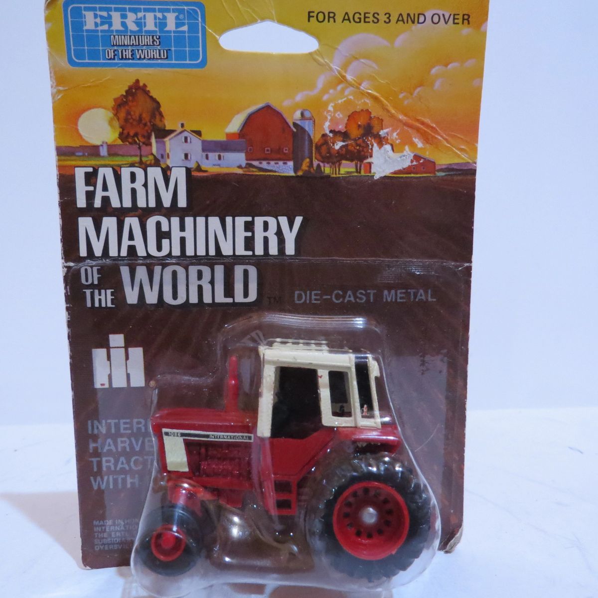 IH Model "1086" Tractor, 1/64 scale, IH-1620-PF