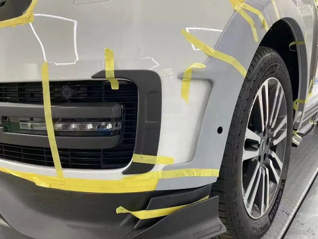 Design of carbon fiber car body kit