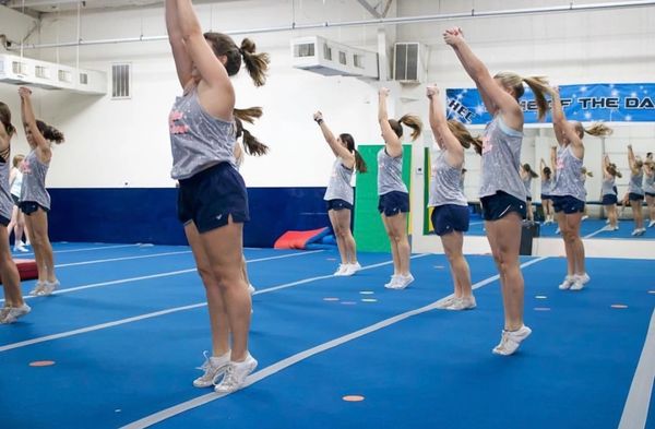 Cheerleading and Tumbling - Houston Elite Cheer