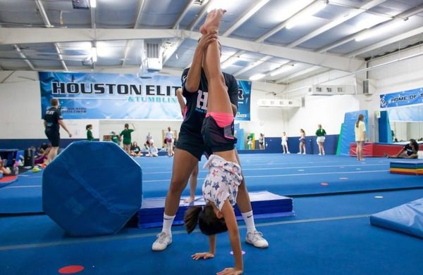 Cheerleading and Tumbling - Houston Elite Cheer