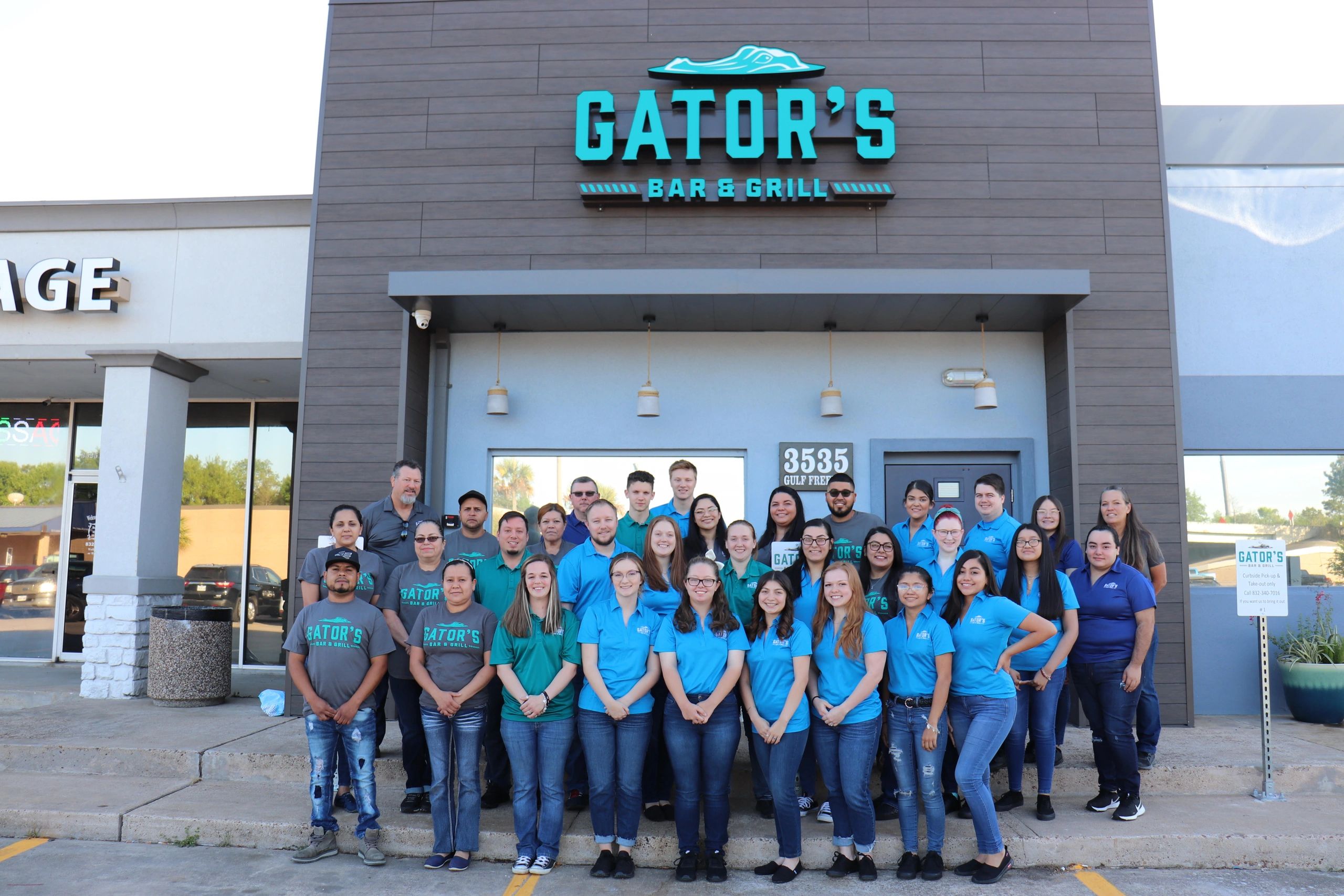 Gator's Bar and Grill