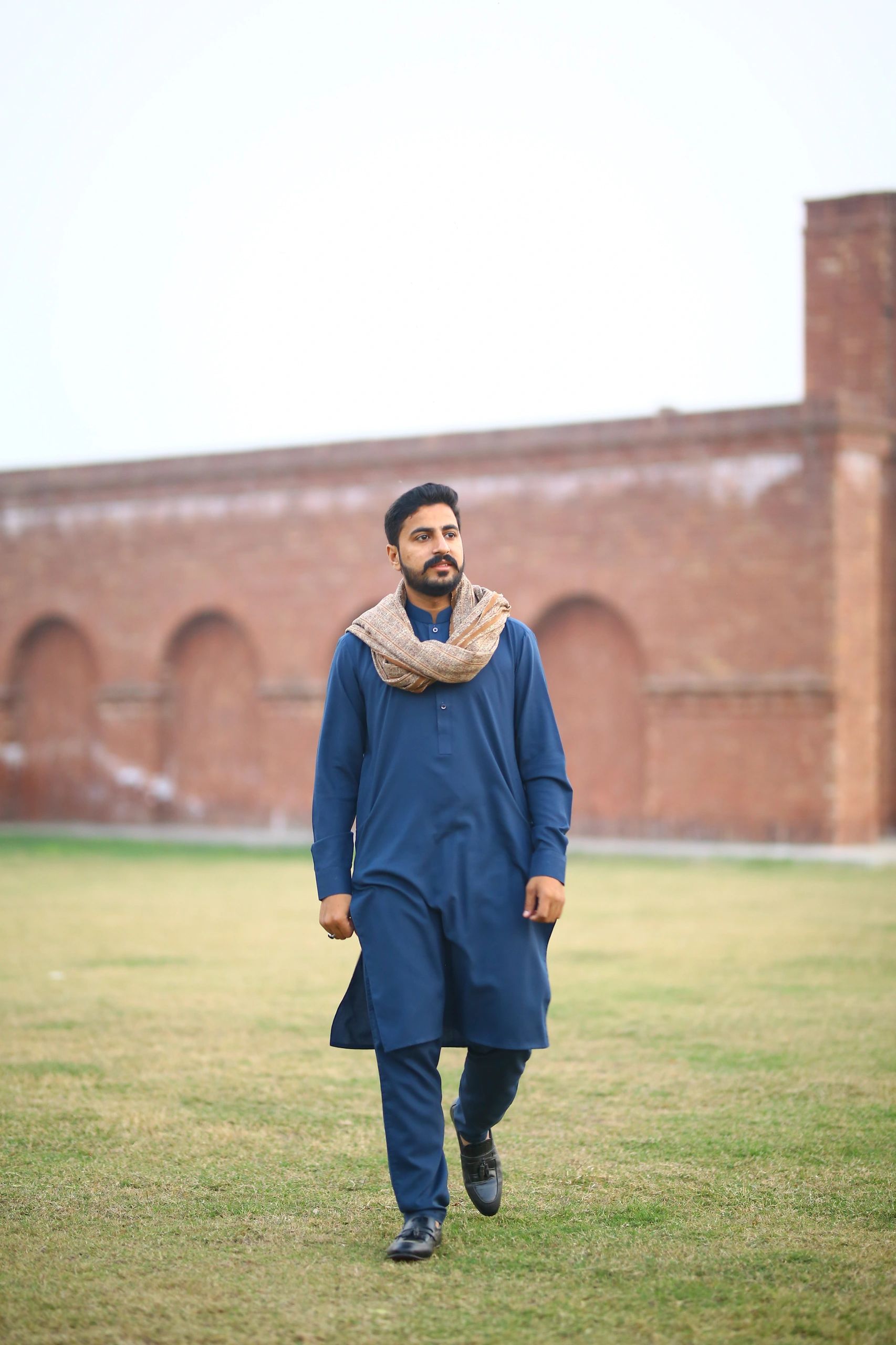 5 Traditional Eid Outfit Ideas For Men