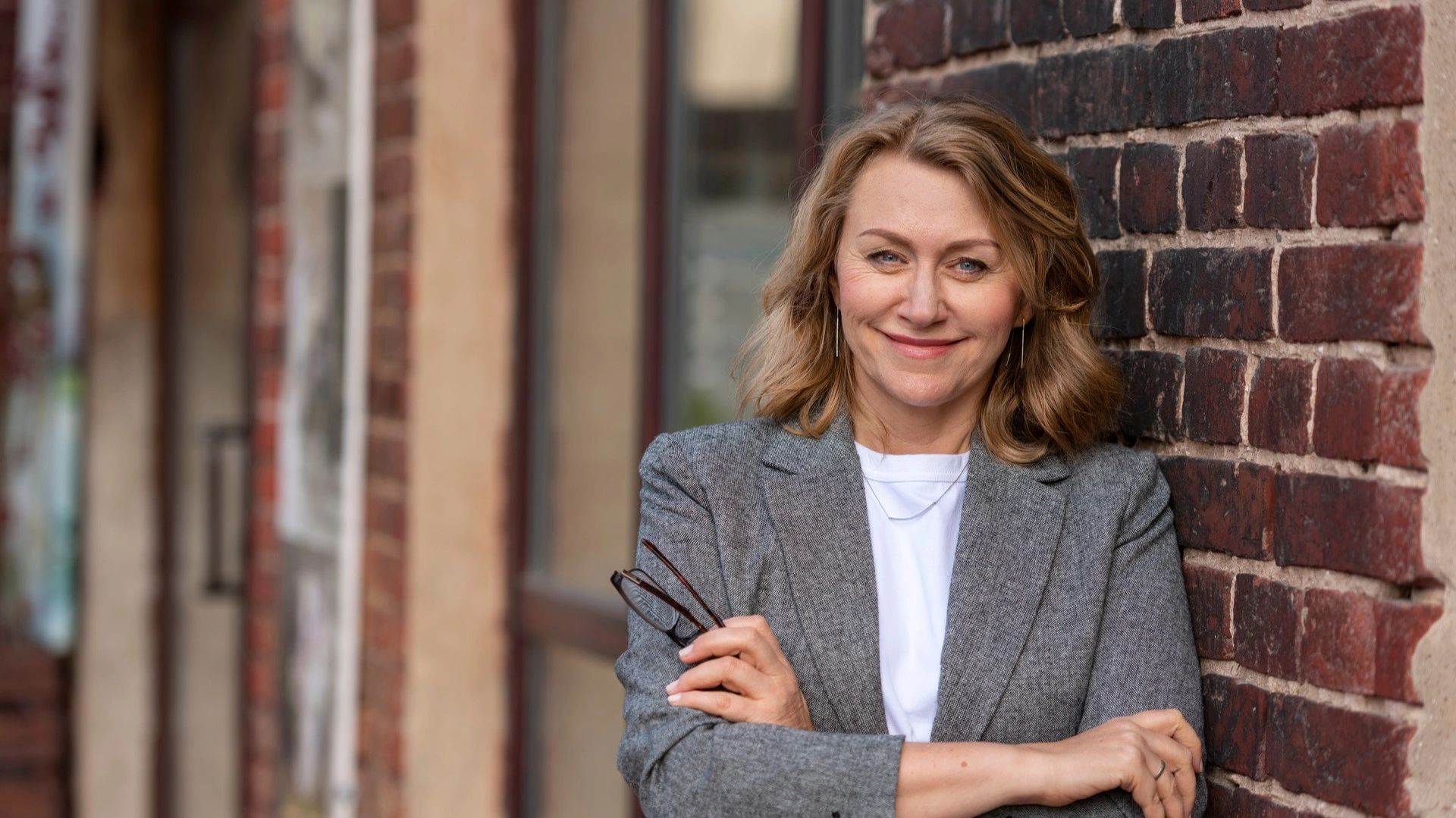 HOME [victoriahairworks.ca]