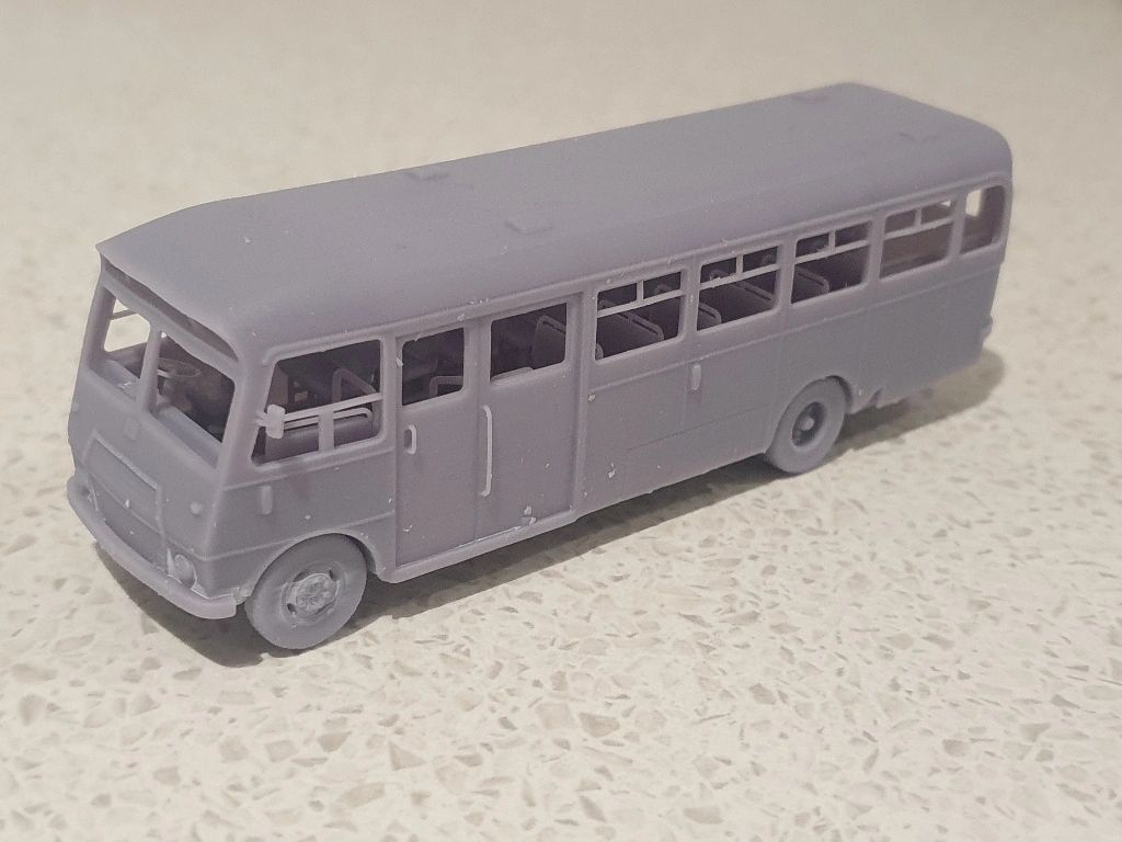 1/76 Bedford SB3 Bus