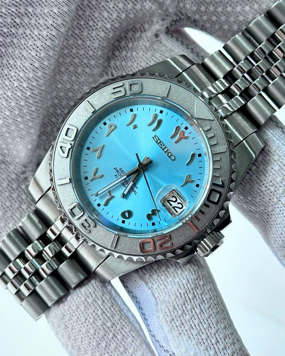 SEIKO CUSTOM MOD WATCH - ARABIC RHODIUM BLUE