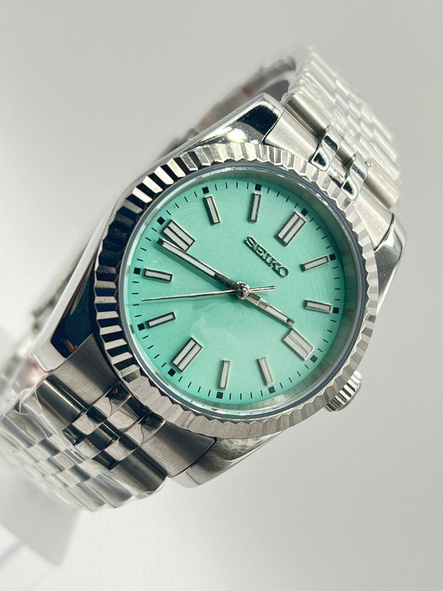 SEIKO CUSTOM MOD LUMINOUS WATCH - MINT BLUE