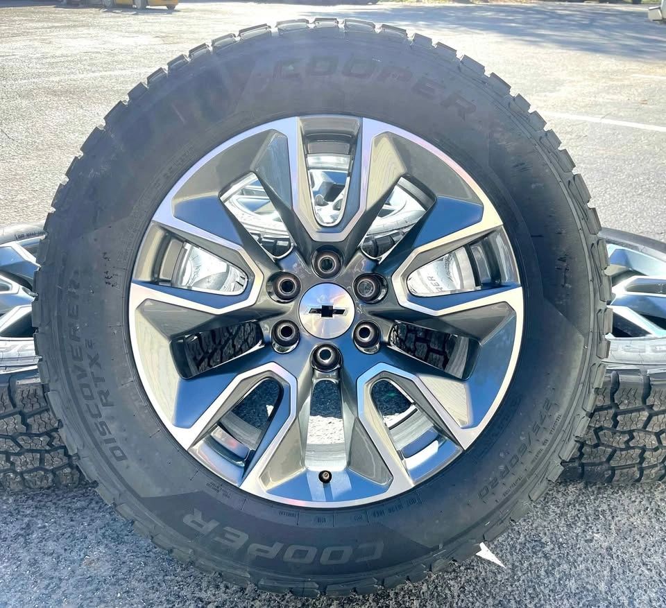 20" CHEVY RST WHEELS AND NEW COOPER A/T TIRES * 275/60r20 * GMC SIERRA