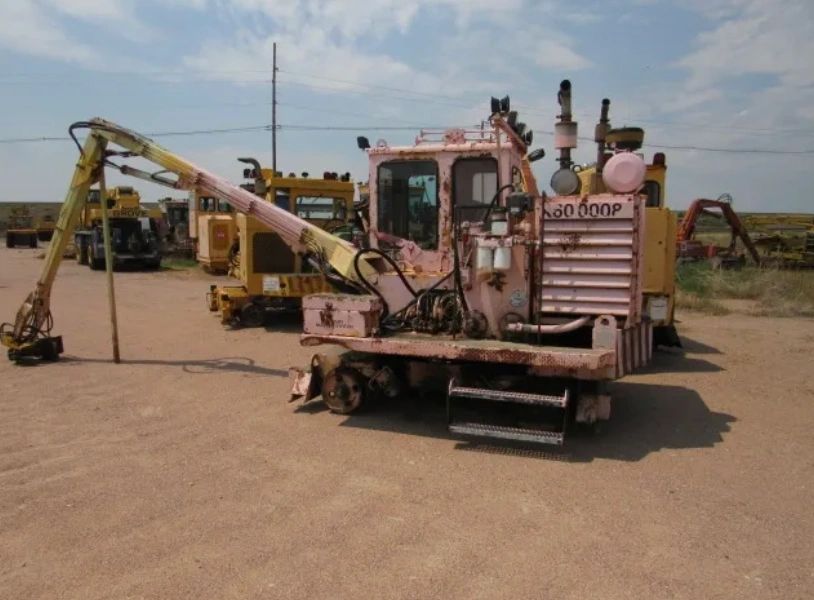 RAILROAD KERSHAW TIE CRANE