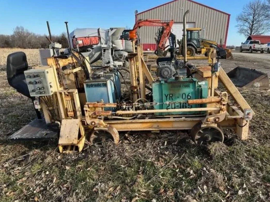 KERSHAW RIDE ON RAIL LIFTER READY TO WORK