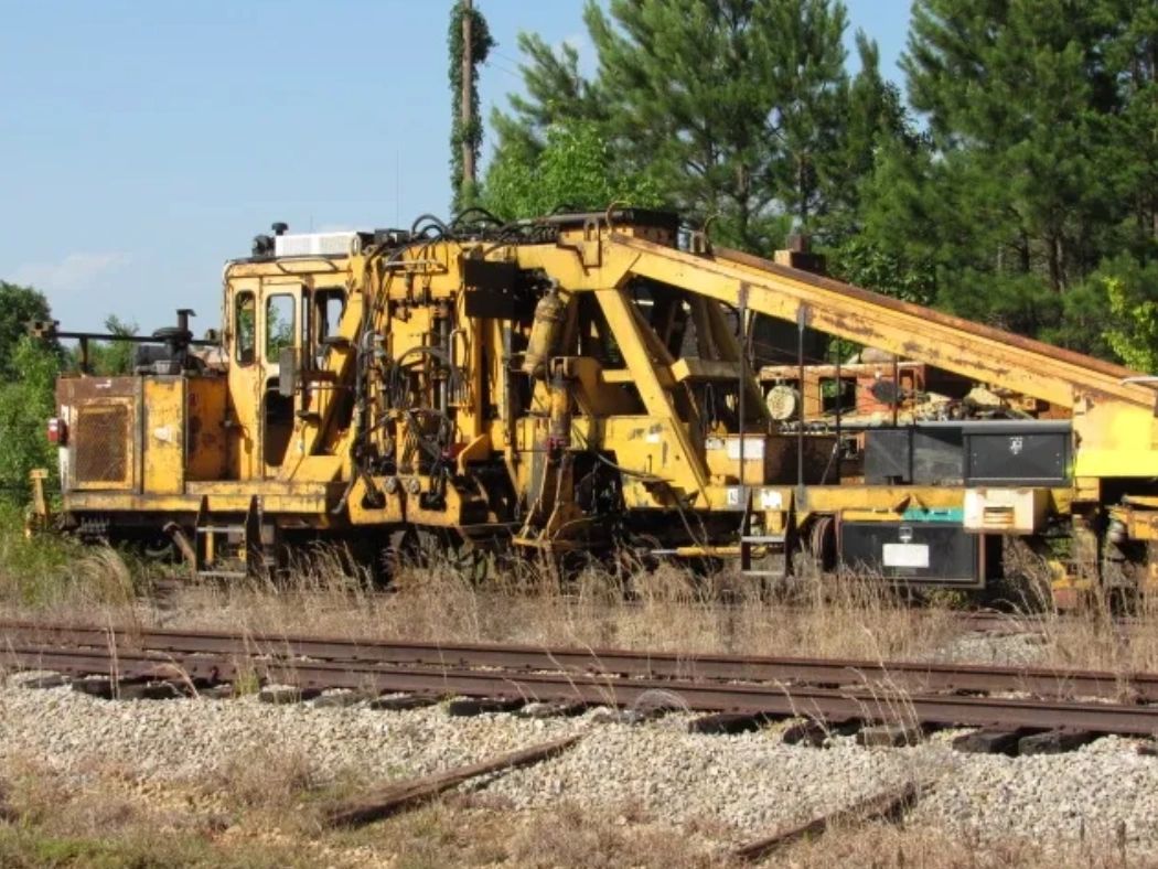 JACKSON MODEL 6700 RAILROAD PRODUCTION TAMPER