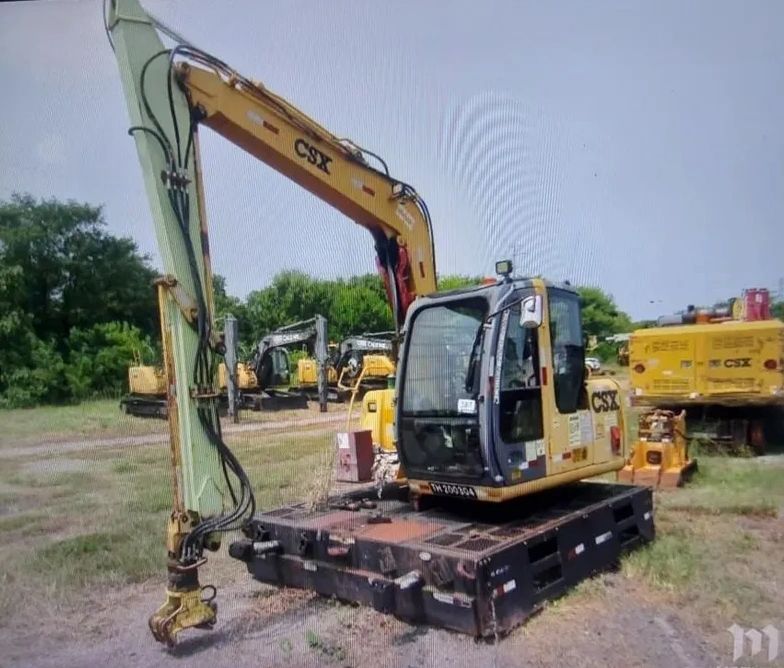 JOHN DEERE 85D RAILROAD HI-RAIL EXCAVATOR TIE CRANE