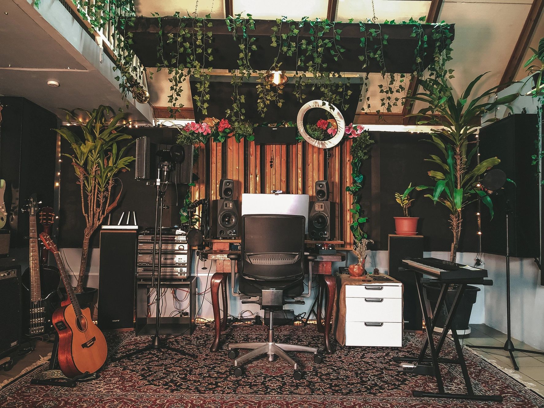 Welcome to Bedroom Racket: Join The Noise