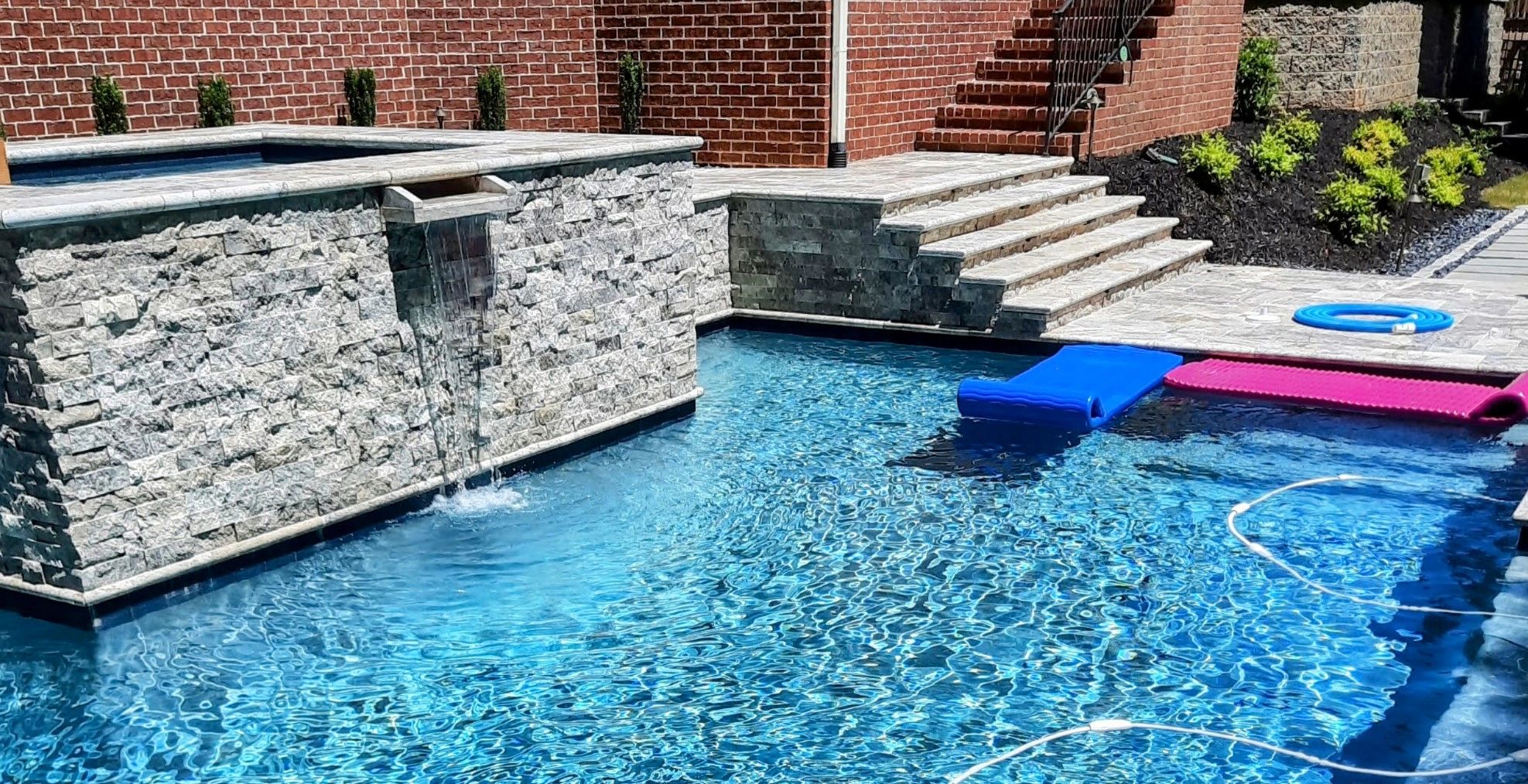POOL PARTNERS - Custom Pools, Weekly Pool Services, Pool Cleaning Service