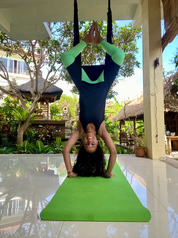 It's Yoga With Nadia - Yoga and Meditation, Nadia