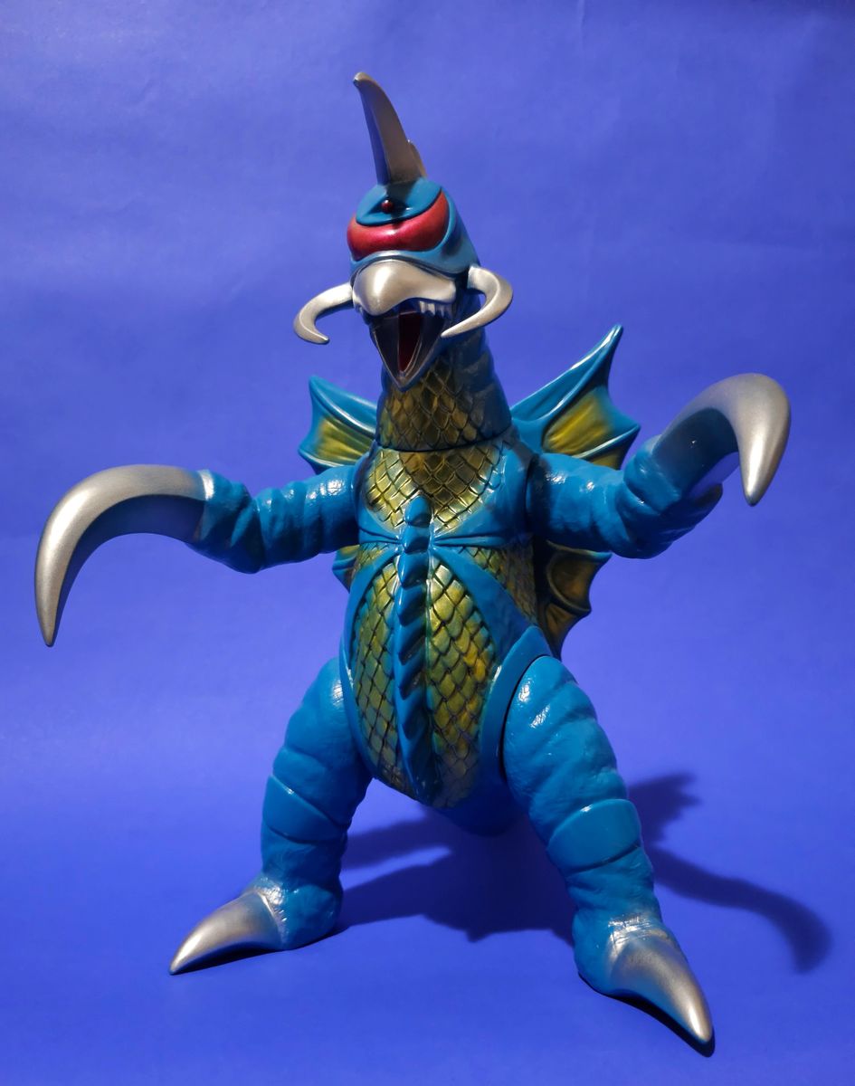 Gigan 1972 Sofvi Life 11" Figure