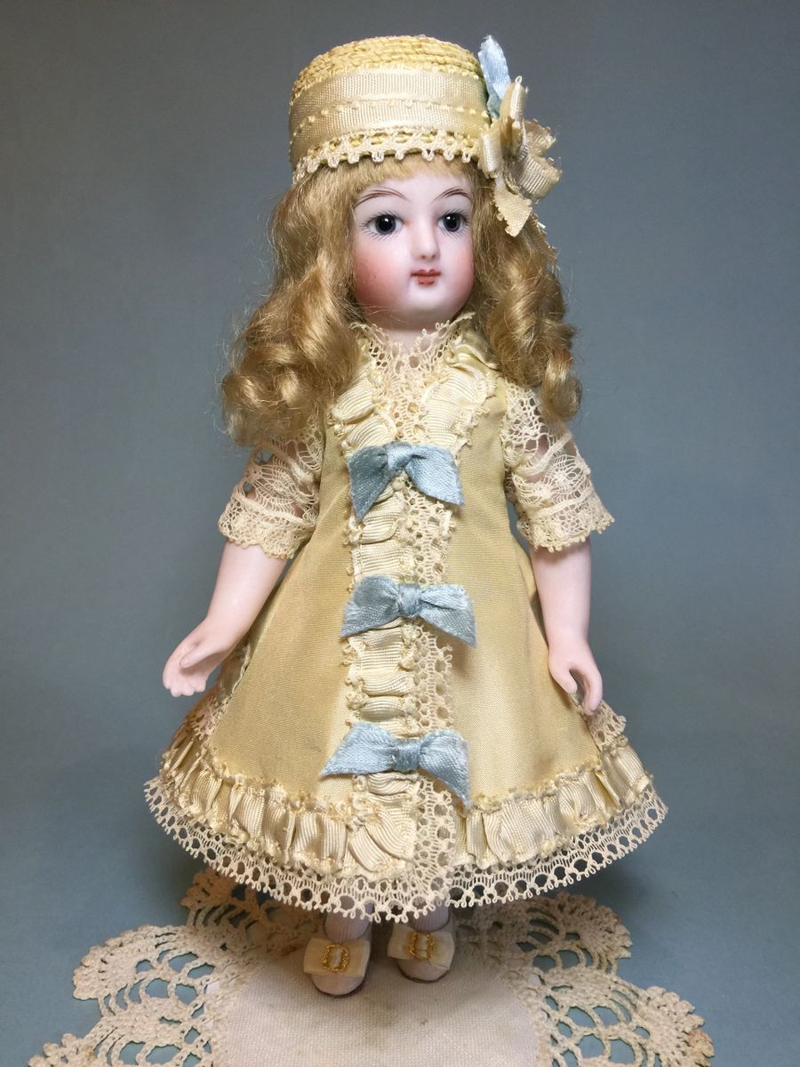 F.G. Francine Mold set