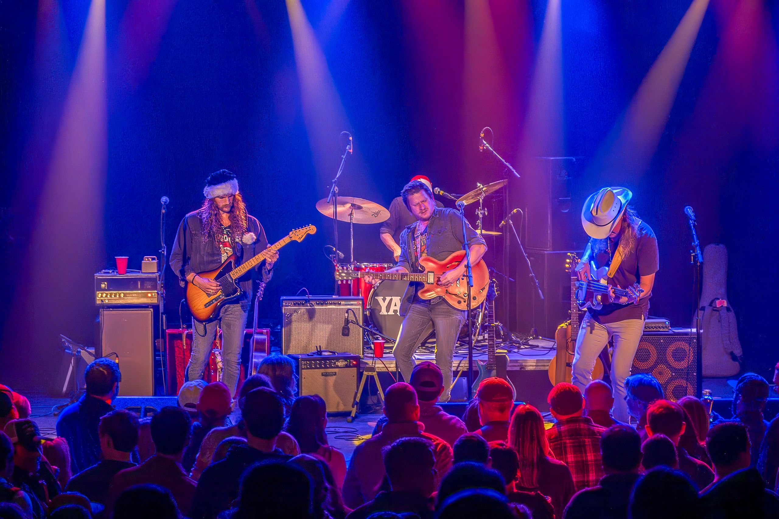 The Christmas Yarn Ball Brings Holiday Cheer to Lincoln Theatre