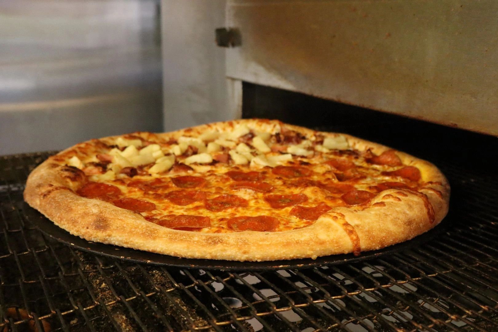 83 Diner York PA | Breakfast, Pizza, Travel Plaza | Exit 28 I-83