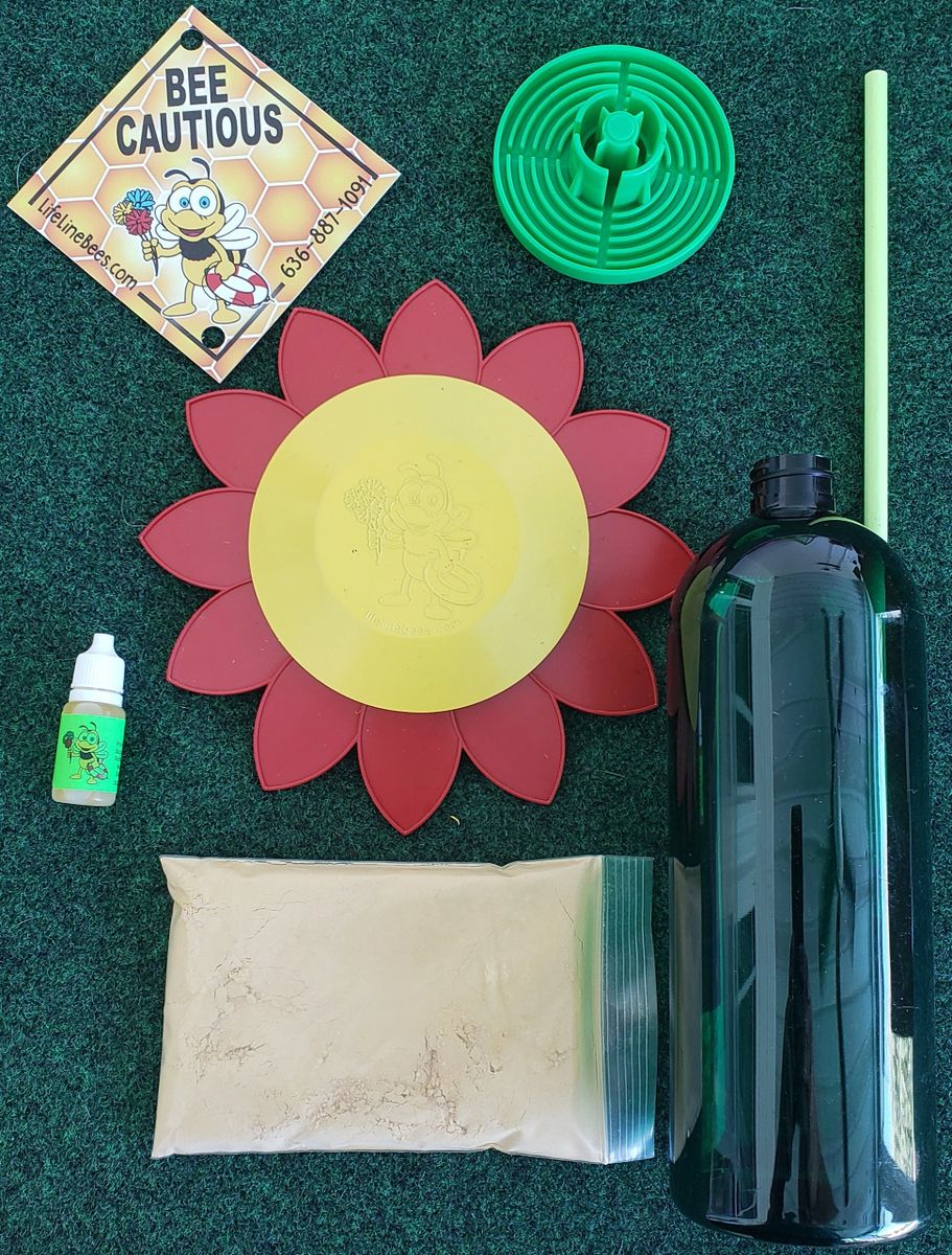 Standard Liquid and Pollen Bee Feeder, Red