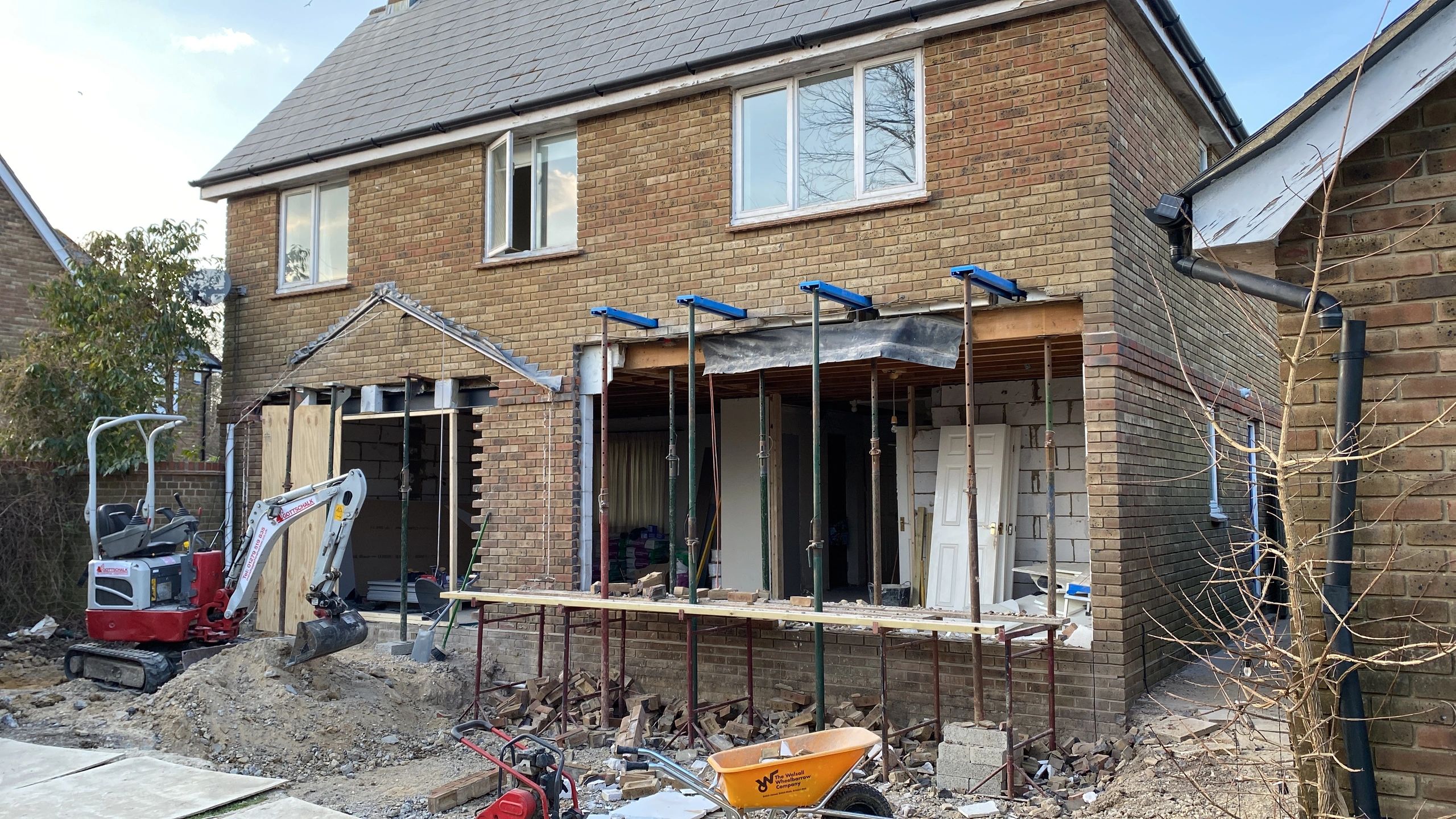 Milestone - Extensions, Refurbishments, Loft Conversion, Extensions