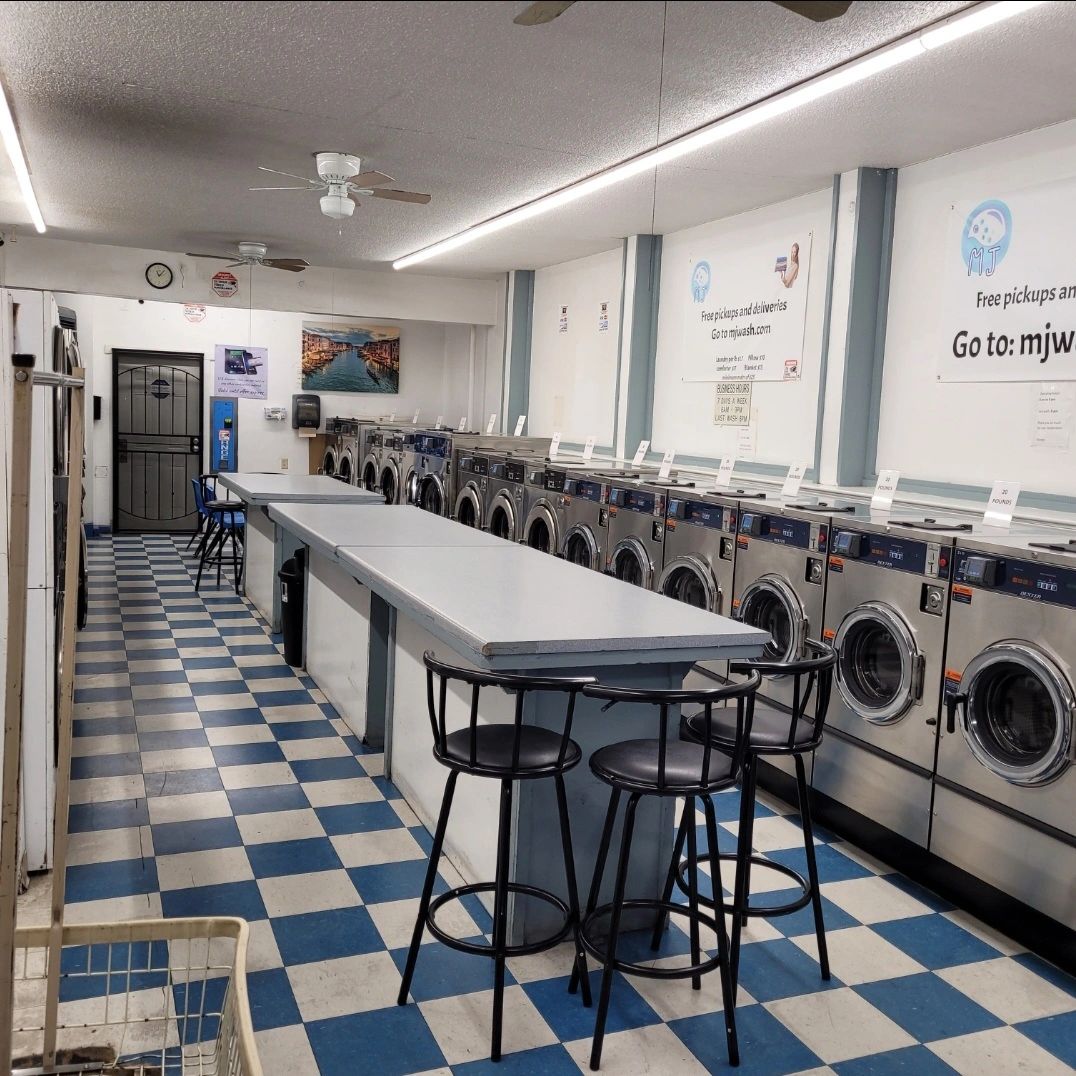 Convenient Wash and Fold Laundry Service Near Me | M & J Wash and Dry
