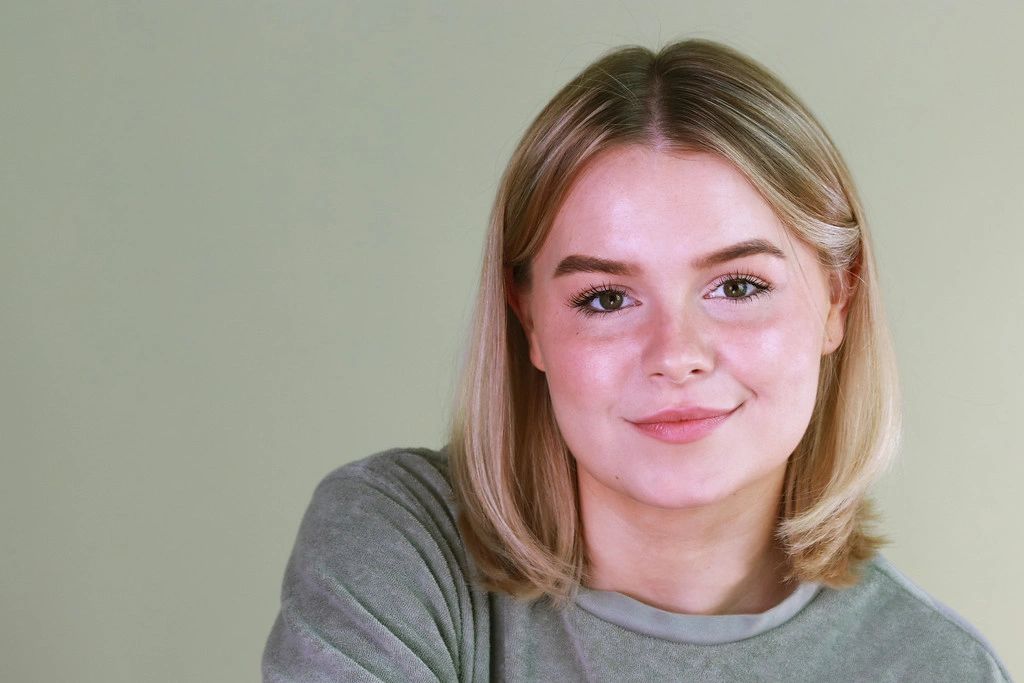 Madysen Frances - Actor, Singer/Songwriter