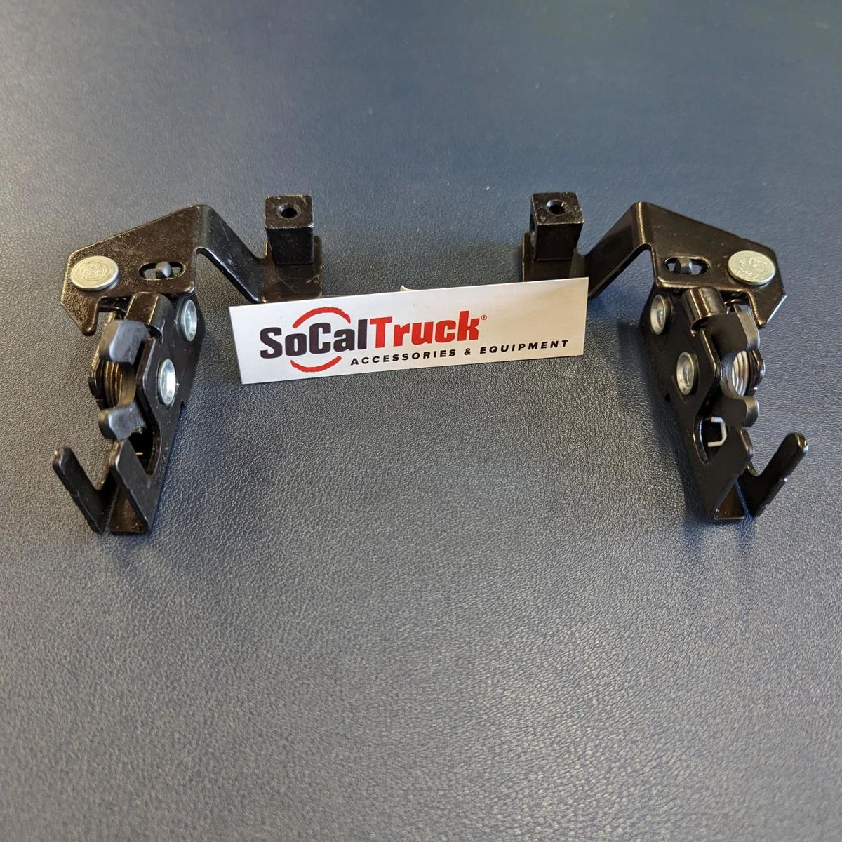 Snugtop Early Model Rotary Latch