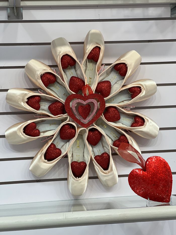Footsteps Dancewear - Dance Store, Dance Shoes, Pointe Shoe Fittings