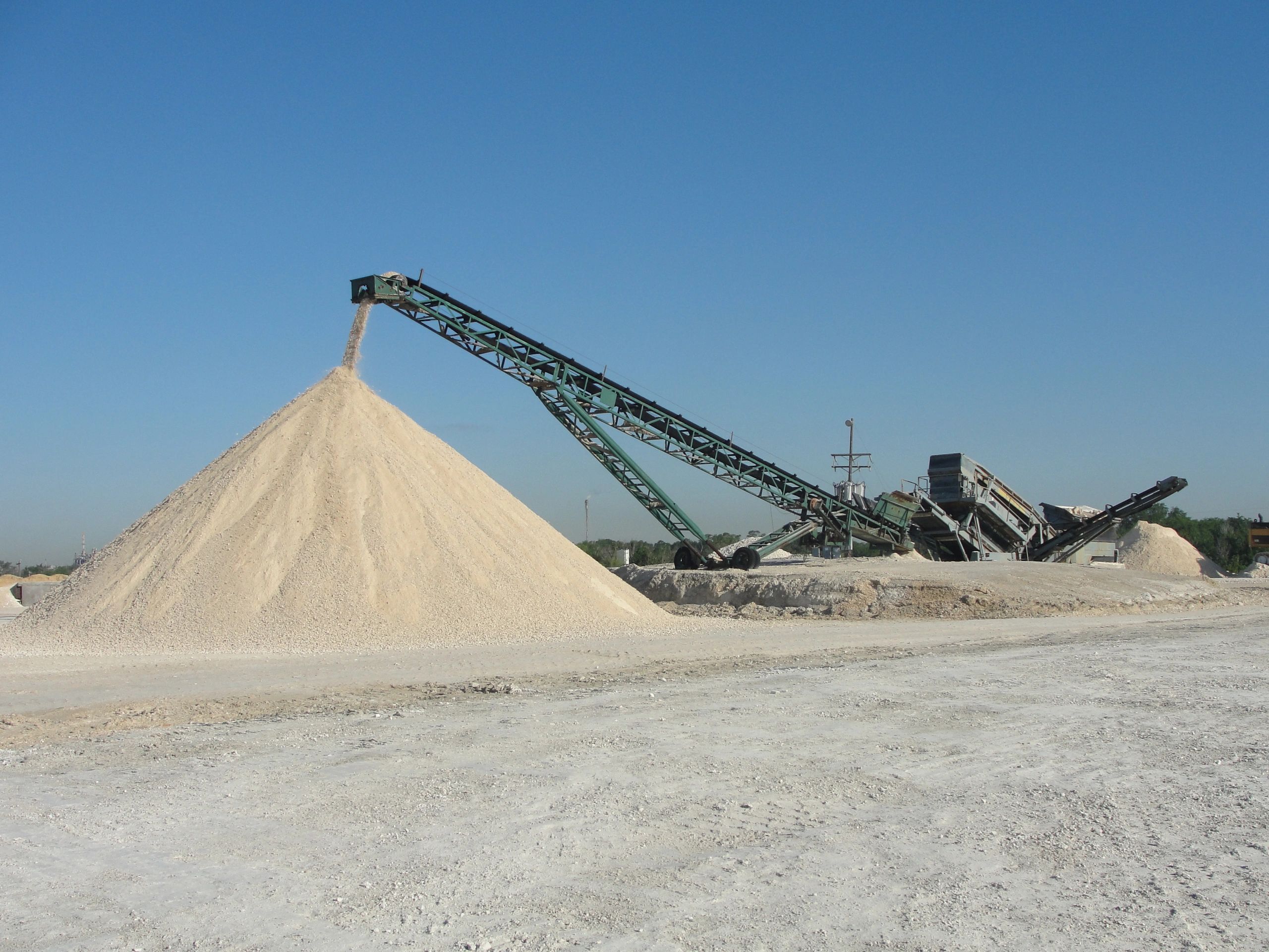 Gulf States Materials - Crushed Limestone, Calcium Sulfate