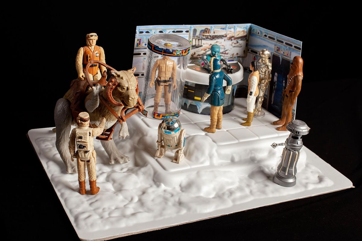 Intergalactic Snow Planet - Robot Doctor's Waiting Room