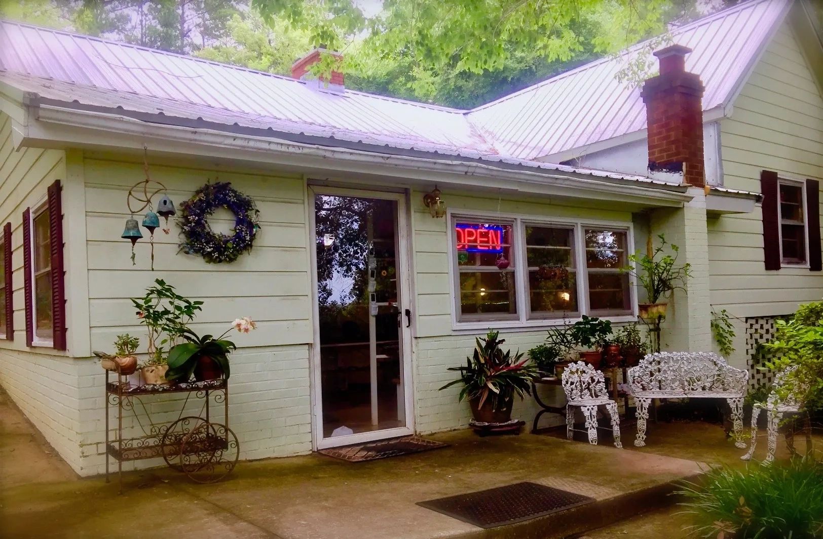 Mays Pottery - Handmade Dinnerware, Facejugs, Ceramics