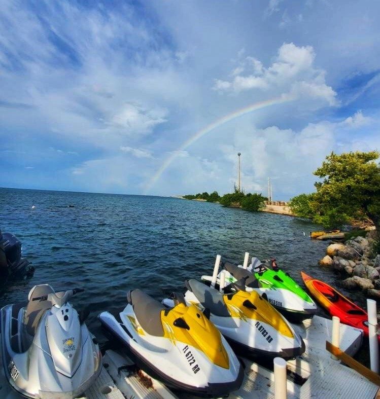 Jetski Kayak Paddle Board Rental - Wet Willy's Watersports