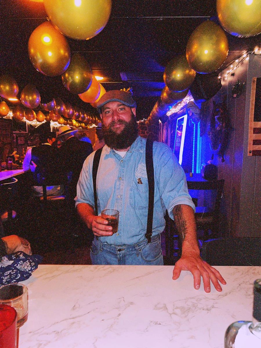Welcome to Shipwreck Tavern - Killingworth's Best Pub!