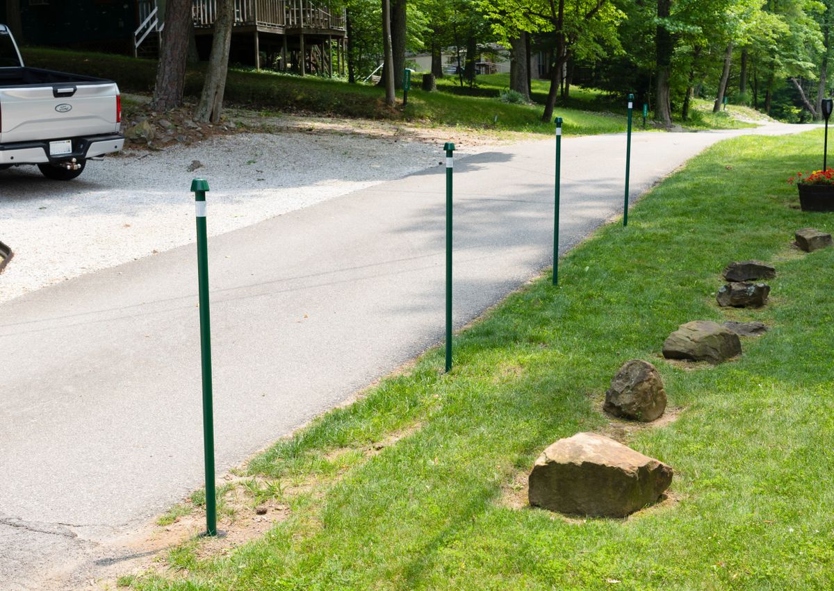 MarkSmart™ Spring-Loaded Driveway Marker