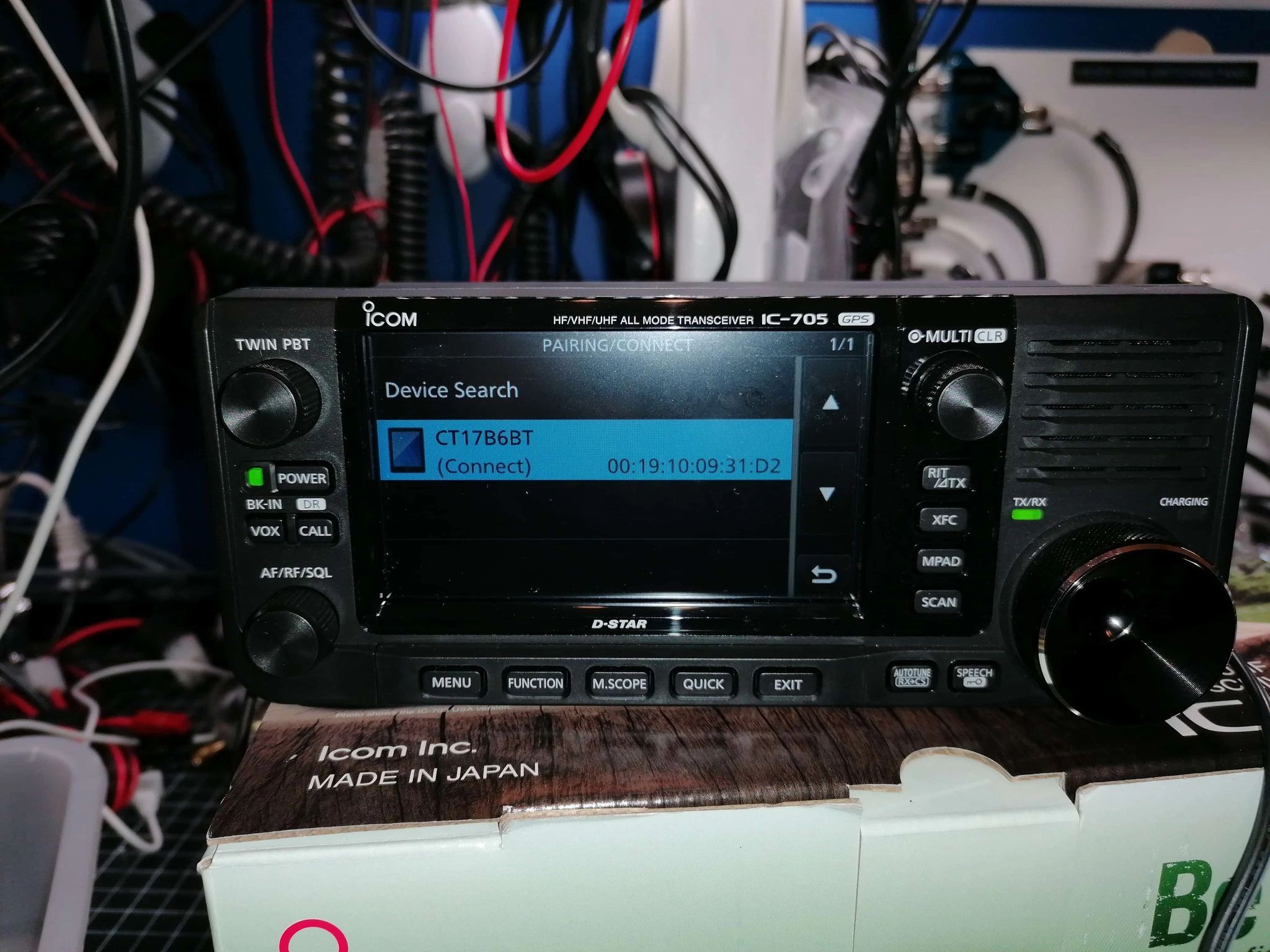 How can I connect an IC705 with my CI-V devices or radios?