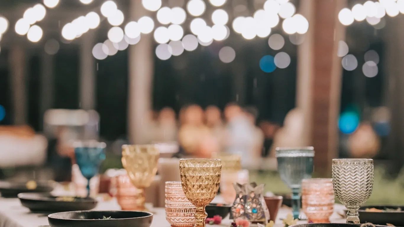 Empowering the Hesitant Host to Entertain with Confidence and Ease