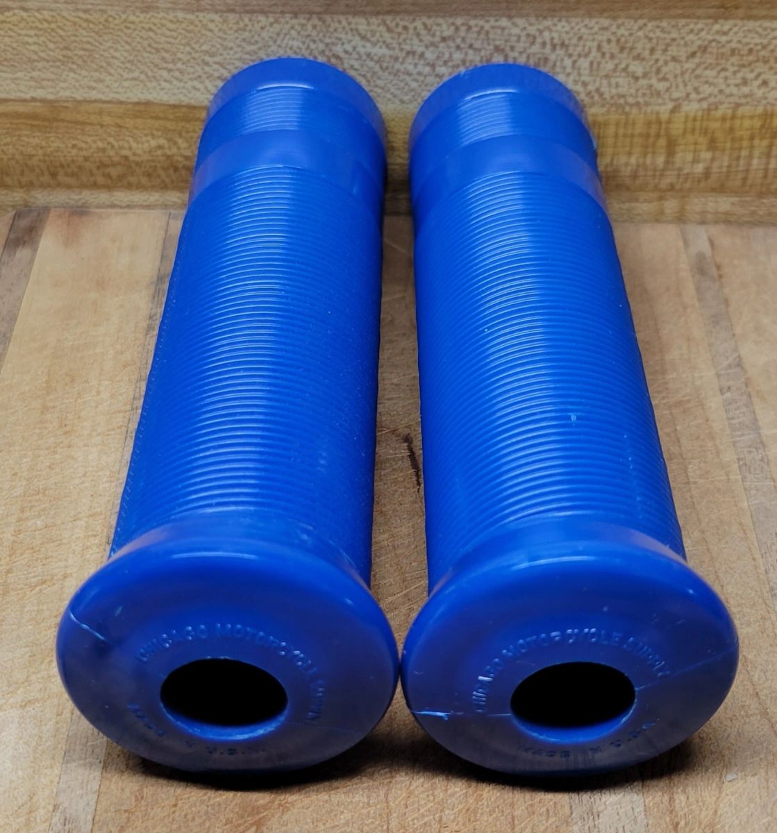 Indian Grips - Chicago Motorcycle Supply® Grips - American Blue ...