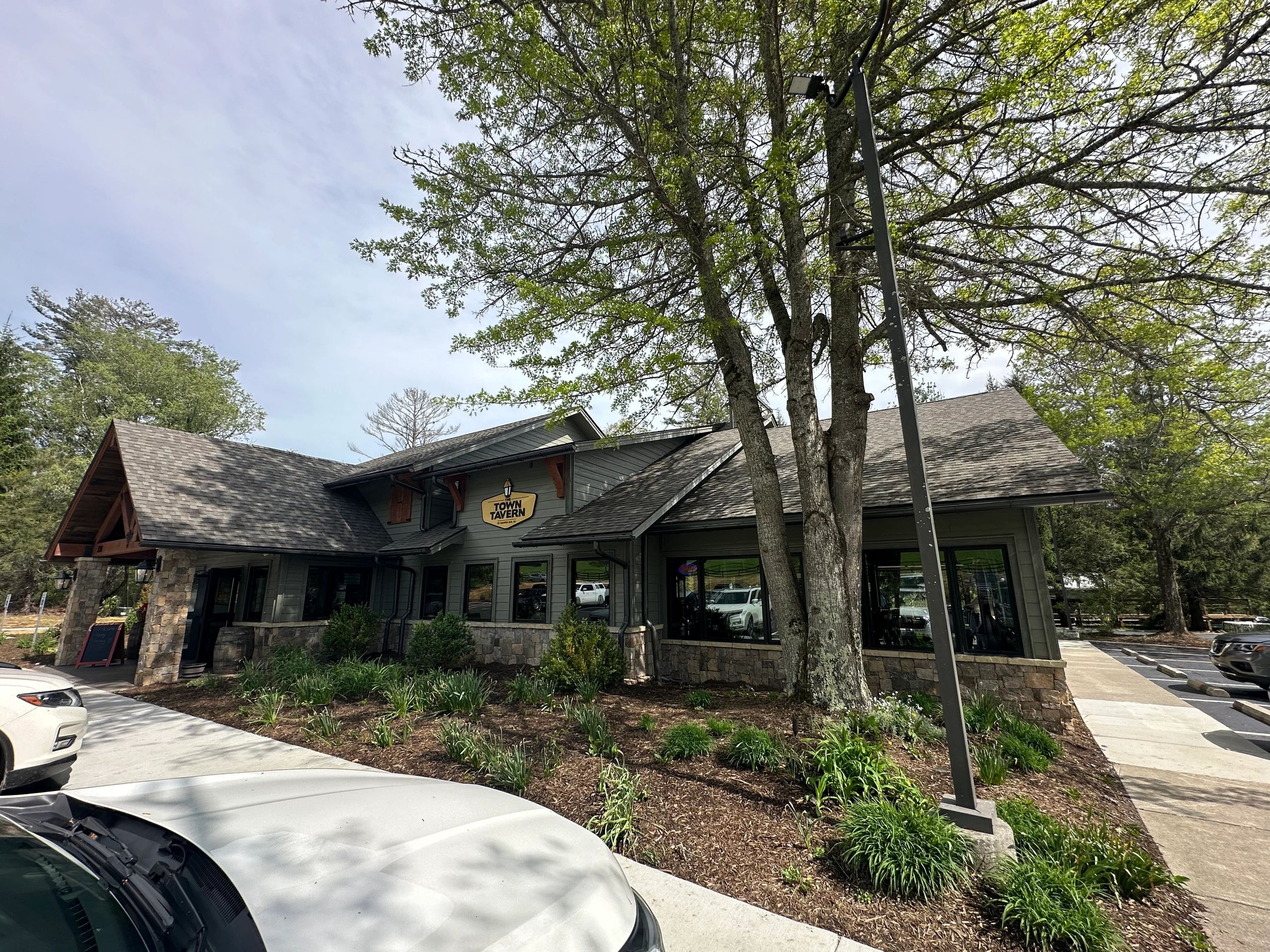 Town Tavern