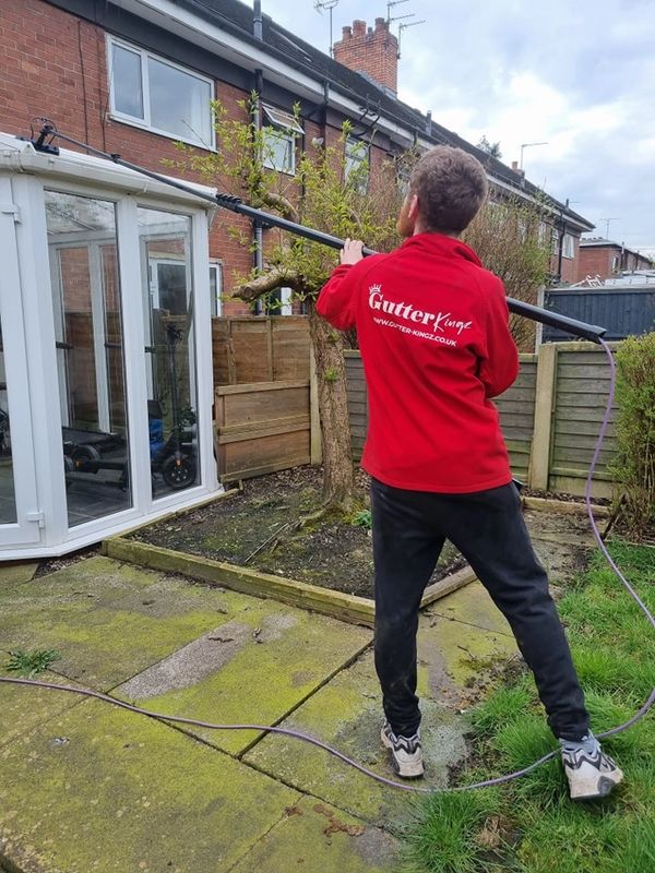 Top Gutter Cleaning Company in Your Area - Gutter Kingz