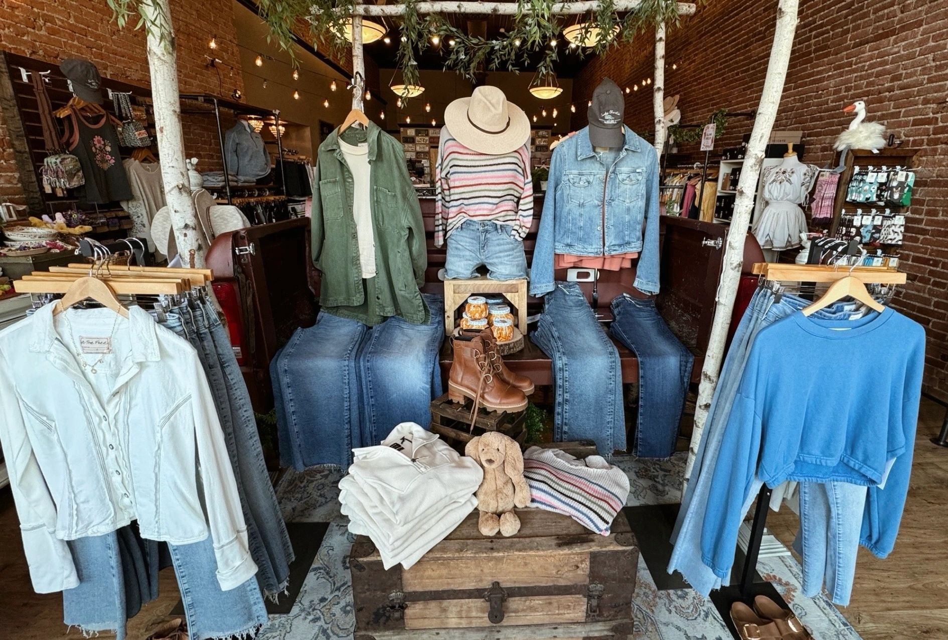 Home [shopluckycharlie.com]