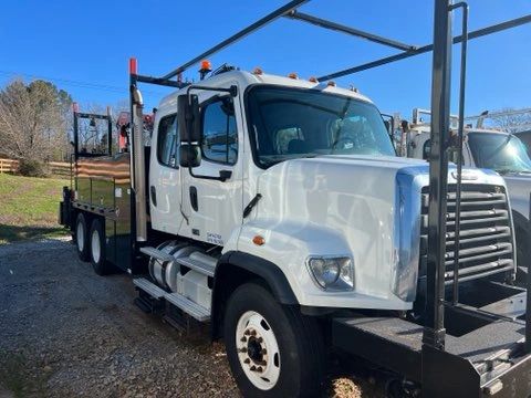 2012 FREIGHTLINER 108SD SECTION GANG HI-RAIL RAILROAD TRUCK CRANE