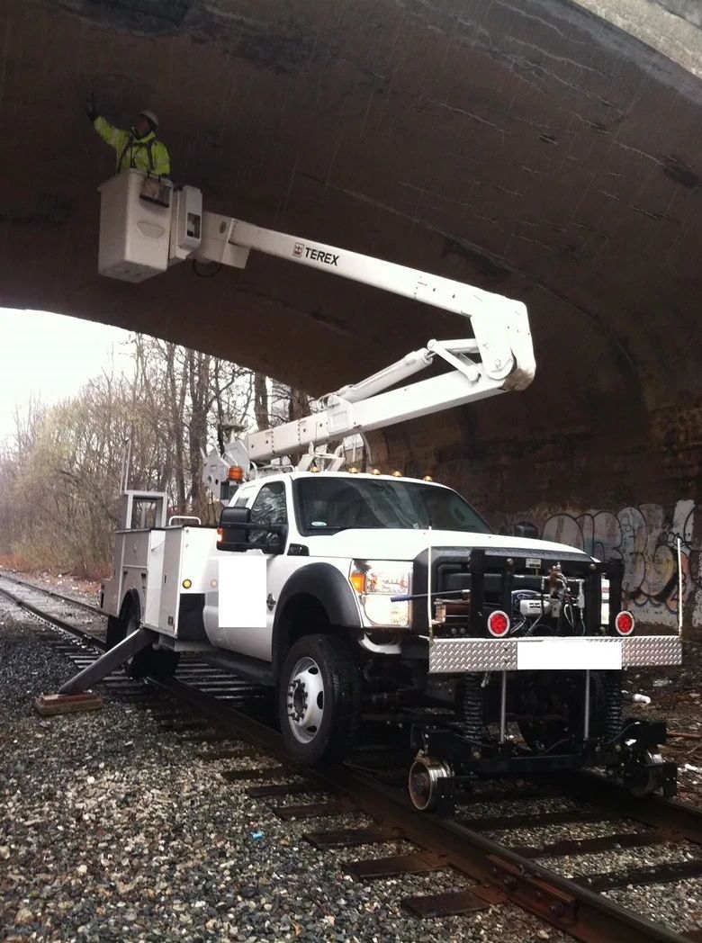 2015 FORD F550 4X4 EXTENDED CAB DIESEL DUALLY HI-RAIL RAILROAD BUCKET ...